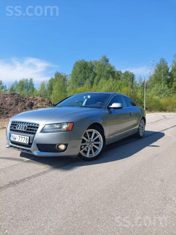 Grey Audi A5 2011 in Tukums, with an engine capacity of 2.00 L and mileage of 130 thousand km for 7200 €, photo 1 on AUTOMOTO.COM.LV