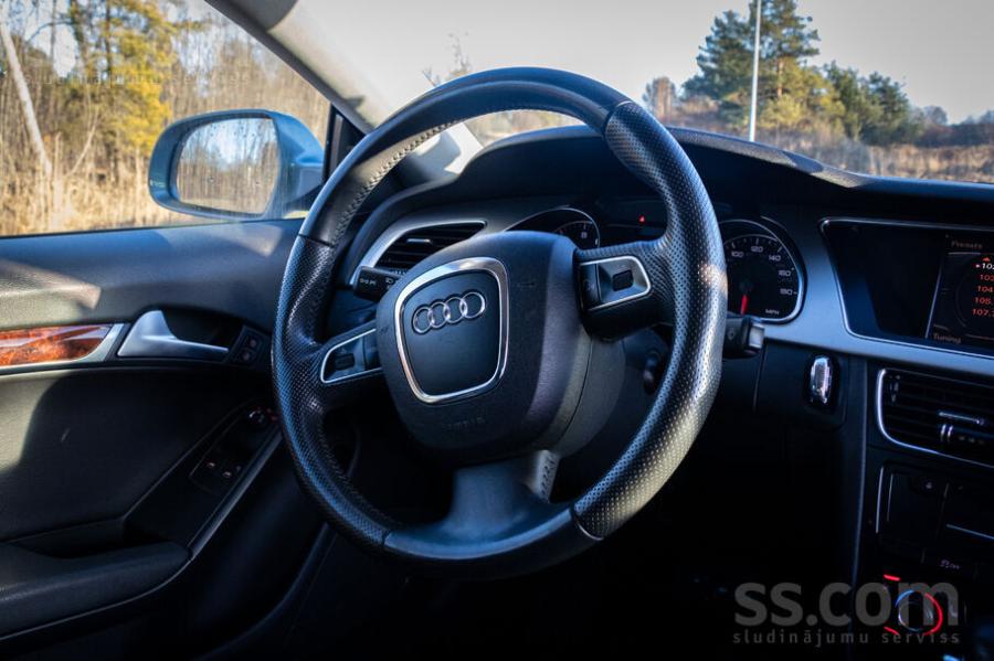 Grey Audi A5 2011 in Tukums, with an engine capacity of 2.00 L and mileage of 130 thousand km for 7200 €, photo 13 on AUTOMOTO.COM.LV