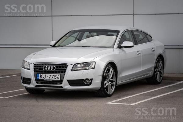 Pelēks Audi A5 2011 Rīga, ar dzinēja tilpumu 2.00 L un nobraukumu 230 tūkst. km par 7450 €, foto 1 vietnē AUTOMOTO.COM.LV