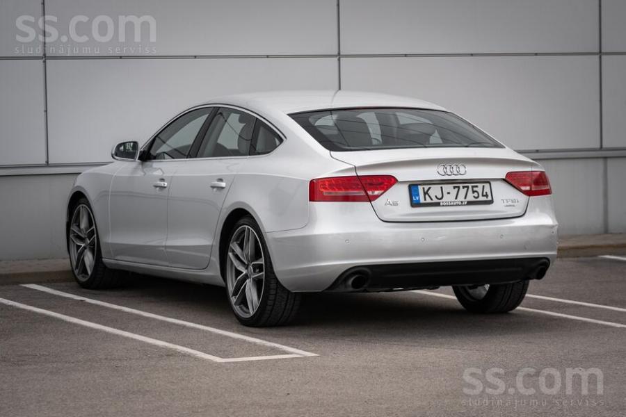 Grey Audi A5 2011 in Riga, with an engine capacity of 2.00 L and mileage of 230 thousand km for 7450 €, photo 7 on AUTOMOTO.COM.LV