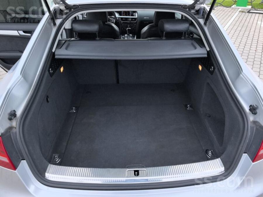 Pelēks Audi A5 2011 Saldus, ar dzinēja tilpumu 2.70 L un nobraukumu 180 tūkst. km par 8200 €, foto 10 vietnē AUTOMOTO.COM.LV