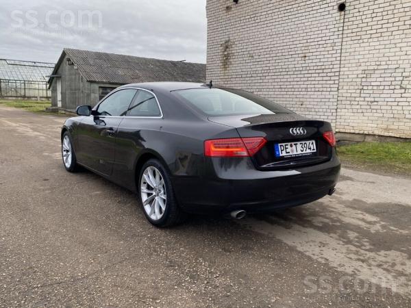 Grey Audi A5 2012 in Ogre, with an engine capacity of 3.00 L and mileage of 271 thousand km for 11250 €, photo 8 on AUTOMOTO.COM.LV