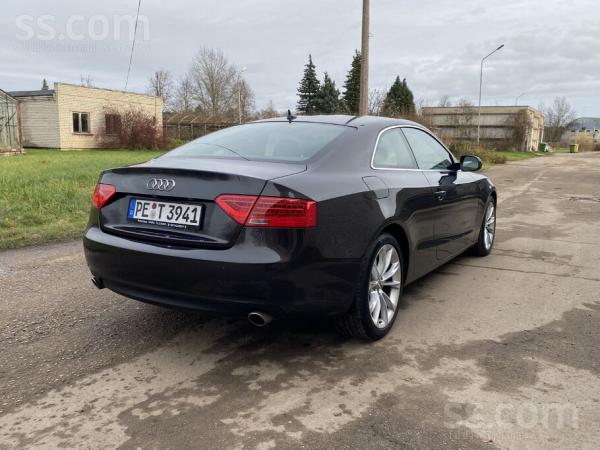 Grey Audi A5 2012 in Ogre, with an engine capacity of 3.00 L and mileage of 271 thousand km for 11250 €, photo 9 on AUTOMOTO.COM.LV