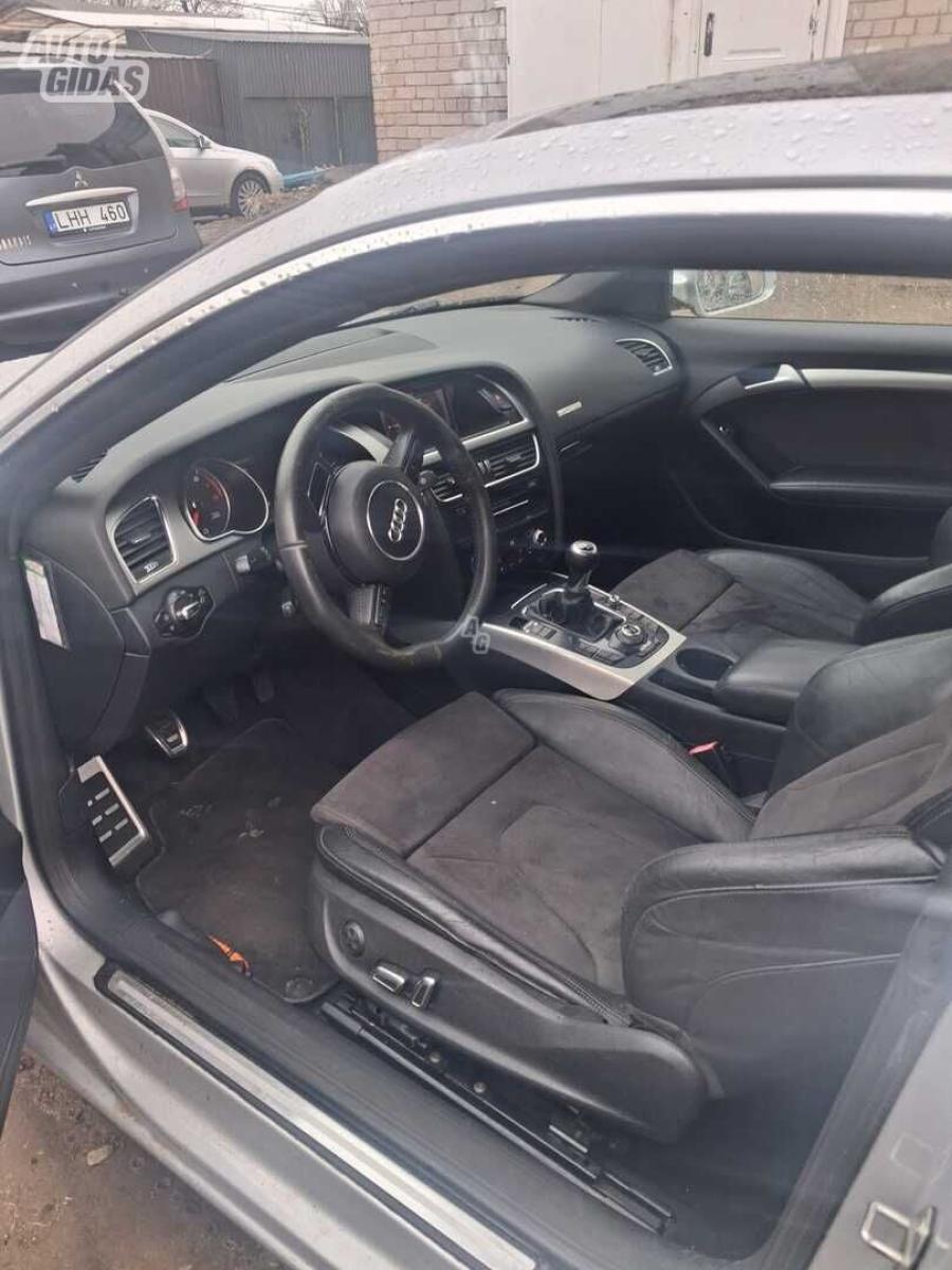 Pelēks Audi A5 2012 Kauņa, ar dzinēja tilpumu 1.80 L un nobraukumu 235 tūkst. km par 6500 €, foto 8 vietnē AUTOMOTO.COM.LV