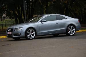 Pelēks Audi A5 2012 Rīga, ar dzinēja tilpumu 2.00 L un nobraukumu 240 tūkst. km par 8990 €, foto 6 vietnē AUTOMOTO.COM.LV