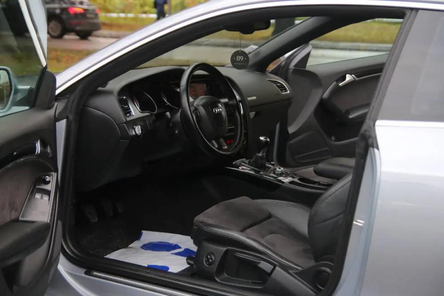 Pelēks Audi A5 2012 Rīga, ar dzinēja tilpumu 2.00 L un nobraukumu 240 tūkst. km par 8990 €, foto 8 vietnē AUTOMOTO.COM.LV