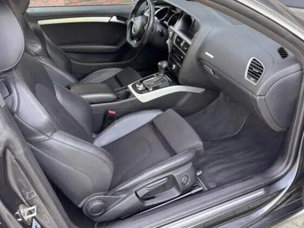 Pelēks Audi A5 2012 Jūrmala, ar dzinēja tilpumu 3.00 L un nobraukumu 208 tūkst. km par 11950 €, foto 6 vietnē AUTOMOTO.COM.LV