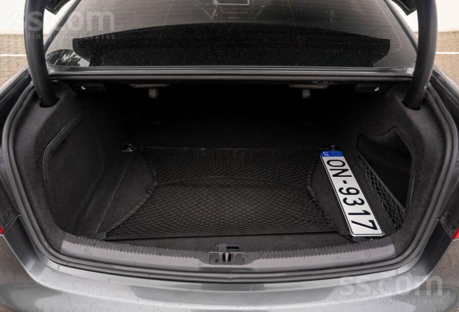 Grey Audi A5 2013 in Riga, with an engine capacity of 2.00 L and mileage of 255 thousand km for 10990 €, photo 29 on AUTOMOTO.COM.LV
