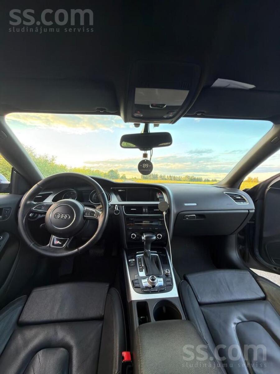 Pelēks Audi A5 2013 Rēzekne, ar dzinēja tilpumu 3.00 L un nobraukumu 310 tūkst. km par 11300 €, foto 15 vietnē AUTOMOTO.COM.LV