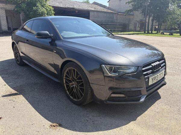 Grey Audi A5 2013 in Raseiniai, with an engine capacity of 3.00 L and mileage of 250 thousand km for 4500 €, photo 6 on AUTOMOTO.COM.LV