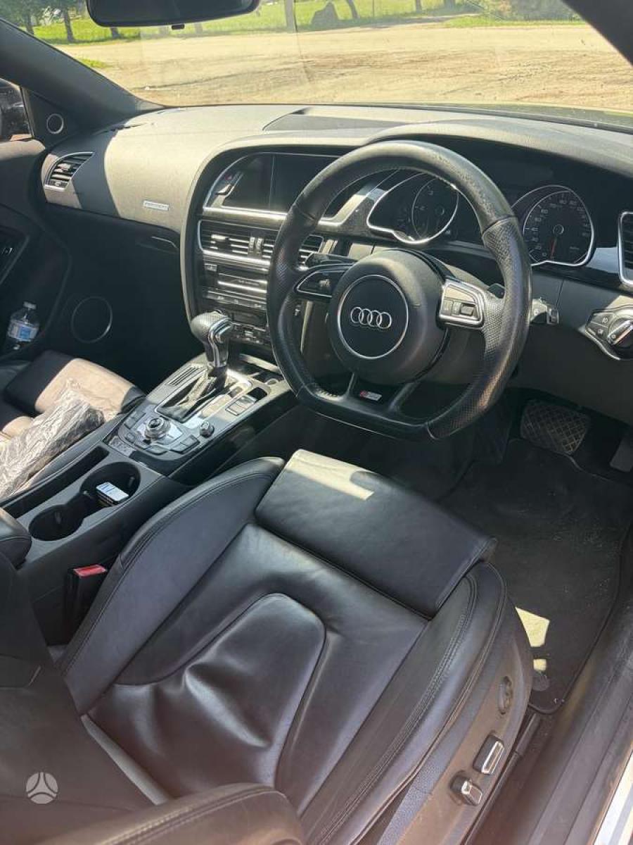 Grey Audi A5 2013 in Raseiniai, with an engine capacity of 3.00 L and mileage of 250 thousand km for 4500 €, photo 9 on AUTOMOTO.COM.LV