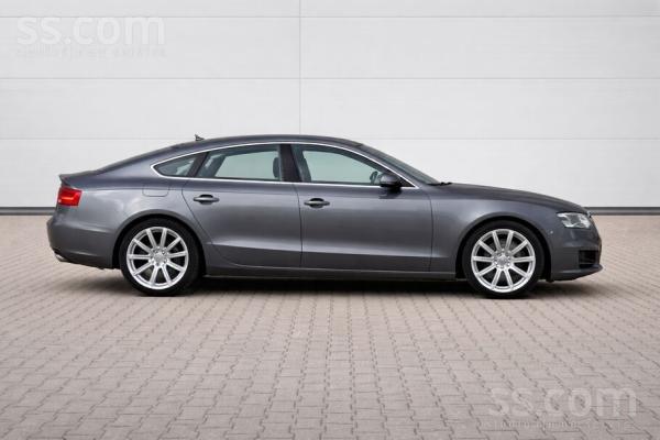 Pelēks Audi A5 2014 Rīga, ar dzinēja tilpumu 3.00 L un nobraukumu 190 tūkst. km par 13750 €, foto 2 vietnē AUTOMOTO.COM.LV