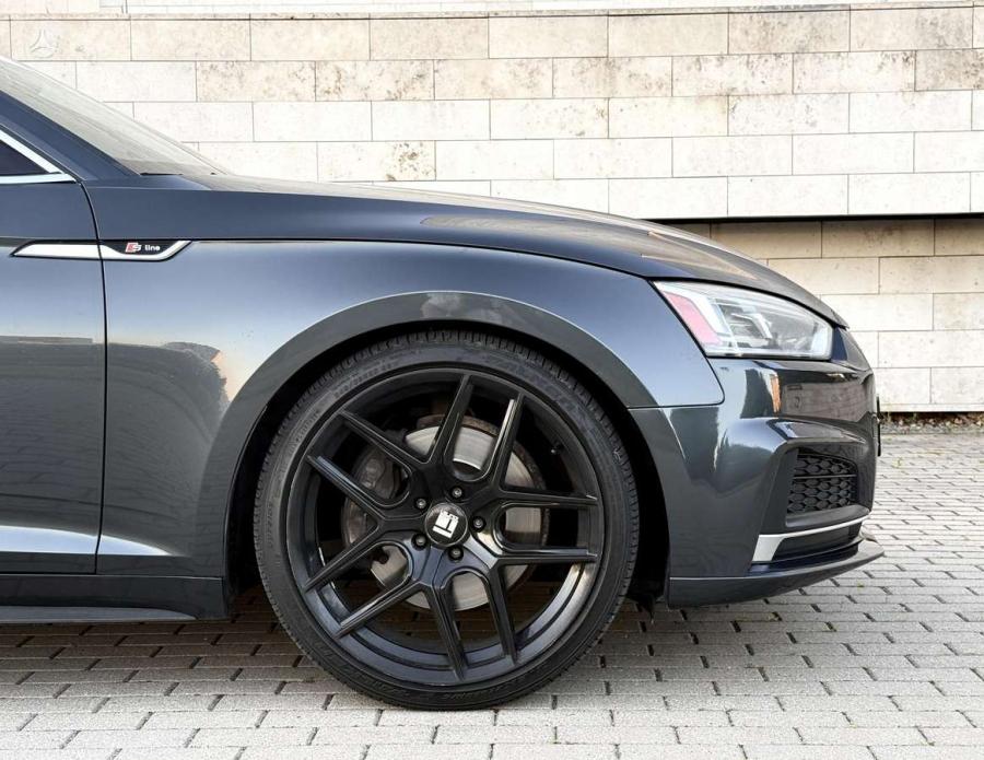 Grey Audi A5 2018 in Vilnius, with an engine capacity of 1.98 L and mileage of 142 thousand km for 16950 €, photo 10 on AUTOMOTO.COM.LV