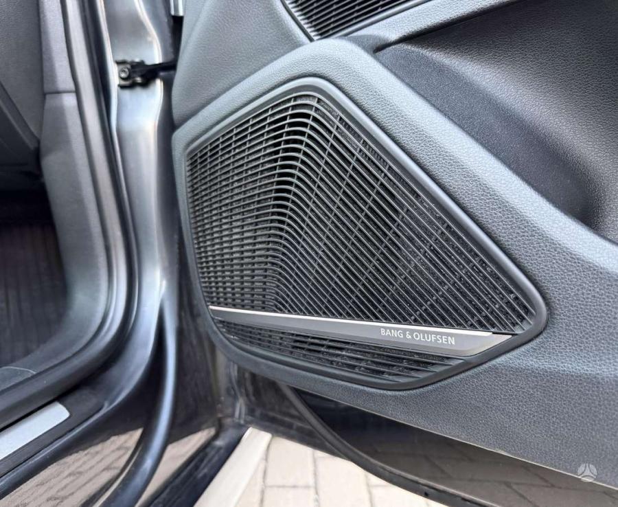 Grey Audi A5 2018 in Vilnius, with an engine capacity of 1.98 L and mileage of 142 thousand km for 16950 €, photo 24 on AUTOMOTO.COM.LV