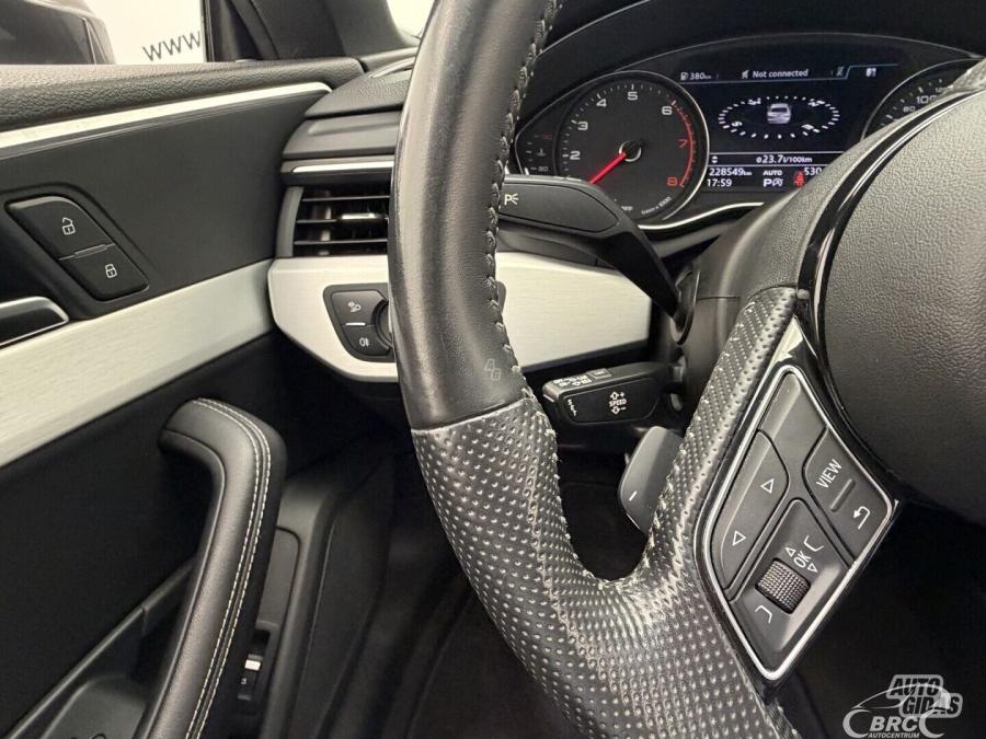 Pelēks Audi A5 2019 Avižieniai, ar dzinēja tilpumu 2.00 L un nobraukumu 229 tūkst. km par 15500 €, foto 32 vietnē AUTOMOTO.COM.LV