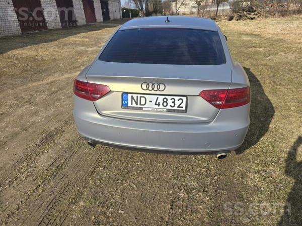 Pelēks Audi A5 2010 Madona, ar dzinēja tilpumu 2.00 L un nobraukumu 220 tūkst. km par 8500 €, foto 2 vietnē AUTOMOTO.COM.LV