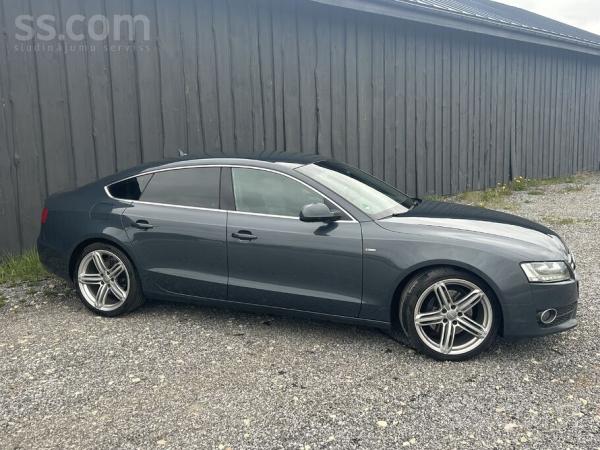 Grey Audi A5 2010 in Riga, with an engine capacity of 3.00 L and mileage of 265 thousand km for 8900 €, photo 4 on AUTOMOTO.COM.LV