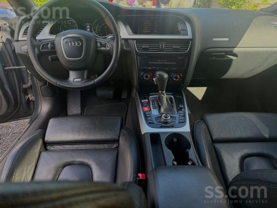Pelēks Audi A5 2010 Aizkraukle, ar dzinēja tilpumu 3.00 L un nobraukumu 328 tūkst. km par 9800 €, foto 11 vietnē AUTOMOTO.COM.LV
