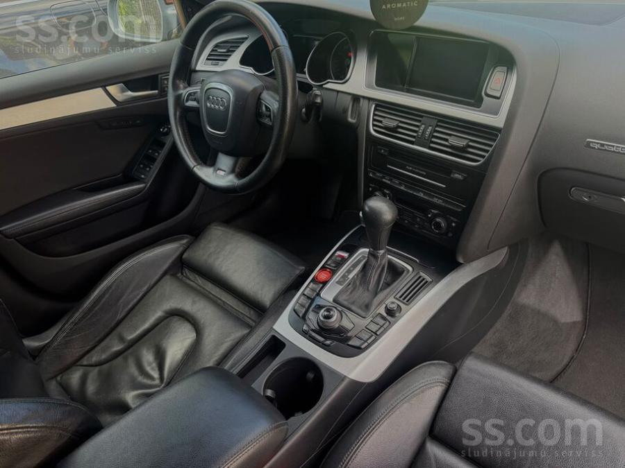 Pelēks Audi A5 2010 Aizkraukle, ar dzinēja tilpumu 3.00 L un nobraukumu 328 tūkst. km par 9800 €, foto 12 vietnē AUTOMOTO.COM.LV