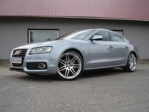 Pelēks Audi A5 2010 Sigulda, ar dzinēja tilpumu 3.00 L un nobraukumu 258 tūkst. km par 10950 €, foto  vietnē AUTOMOTO.COM.LV