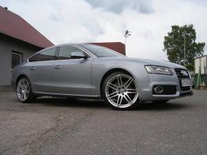 Pelēks Audi A5 2010 Sigulda, ar dzinēja tilpumu 3.00 L un nobraukumu 258 tūkst. km par 10950 €, foto 3 vietnē AUTOMOTO.COM.LV