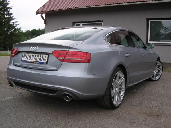 Grey Audi A5 2010 in Sigulda, with an engine capacity of 3.00 L and mileage of 258 thousand km for 10950 €, photo 10 on AUTOMOTO.COM.LV