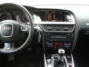 Pelēks Audi A5 2010 Sigulda, ar dzinēja tilpumu 3.00 L un nobraukumu 258 tūkst. km par 10950 €, foto 17 vietnē AUTOMOTO.COM.LV
