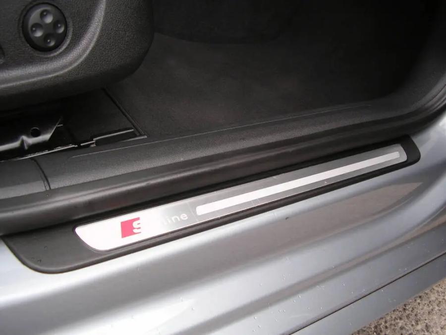 Pelēks Audi A5 2010 Sigulda, ar dzinēja tilpumu 3.00 L un nobraukumu 258 tūkst. km par 10950 €, foto 32 vietnē AUTOMOTO.COM.LV