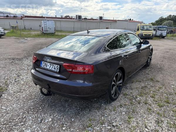 Pelēks Audi A5 2010 Rēzekne, ar dzinēja tilpumu 2.00 L un nobraukumu 0 tūkst. km par 6750 €, foto 5 vietnē AUTOMOTO.COM.LV