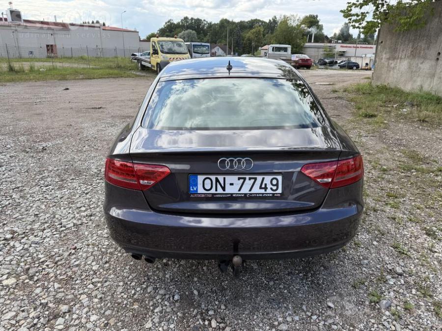 Pelēks Audi A5 2010 Rēzekne, ar dzinēja tilpumu 2.00 L un nobraukumu 0 tūkst. km par 6750 €, foto 9 vietnē AUTOMOTO.COM.LV