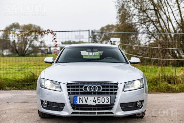 Pelēks Audi A5 2010 Rīga, ar dzinēja tilpumu 2.70 L un nobraukumu 443 tūkst. km par 6690 €, foto 4 vietnē AUTOMOTO.COM.LV