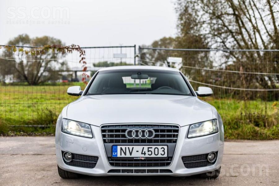 Pelēks Audi A5 2010 Rīga, ar dzinēja tilpumu 2.70 L un nobraukumu 443 tūkst. km par 6690 €, foto 4 vietnē AUTOMOTO.COM.LV