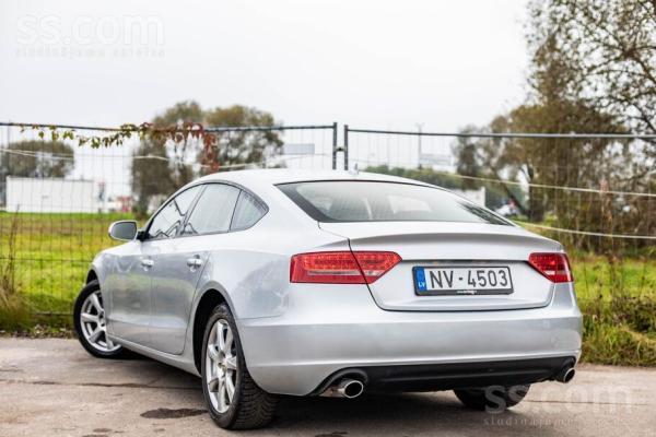 Pelēks Audi A5 2010 Rīga, ar dzinēja tilpumu 2.70 L un nobraukumu 443 tūkst. km par 6690 €, foto 7 vietnē AUTOMOTO.COM.LV