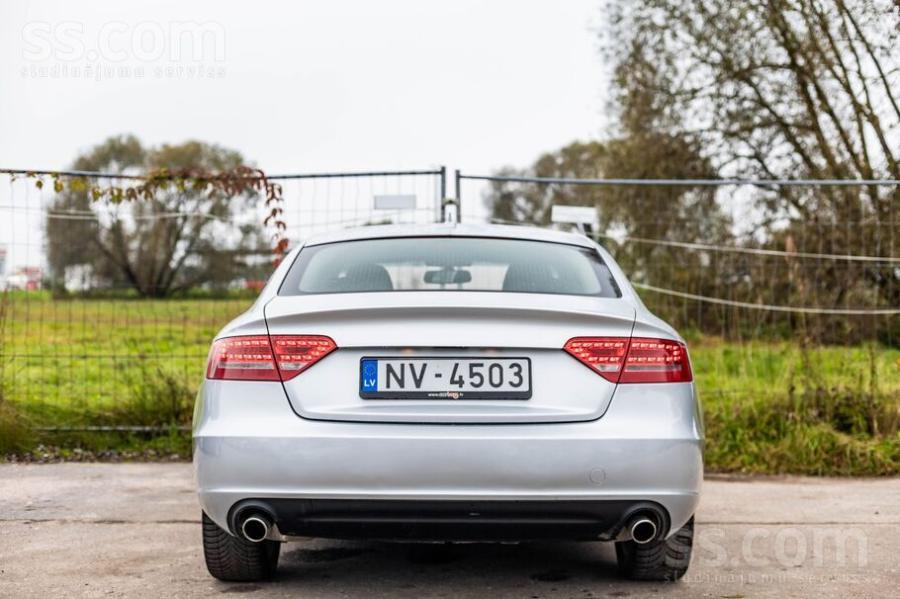Pelēks Audi A5 2010 Rīga, ar dzinēja tilpumu 2.70 L un nobraukumu 443 tūkst. km par 6690 €, foto 9 vietnē AUTOMOTO.COM.LV