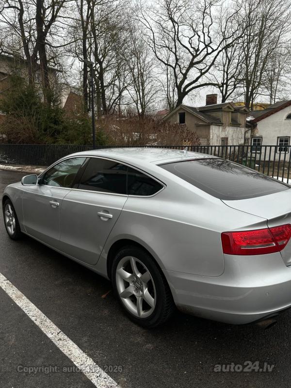 Grey Audi A5 2011 in Tallinn, with an engine capacity of 2.00 L and mileage of 260 thousand km for 7990 €, photo 4 on AUTOMOTO.COM.LV