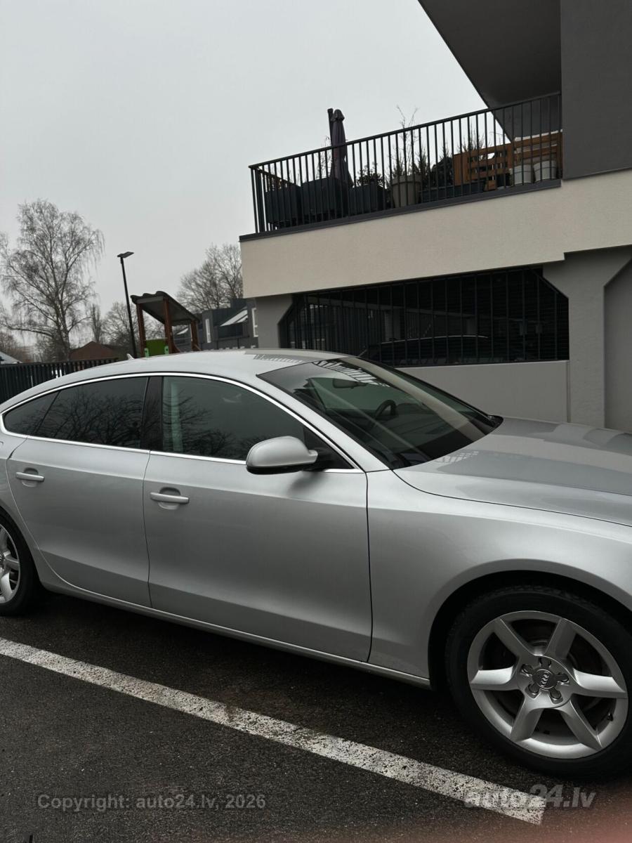 Pelēks Audi A5 2011 Tallina, ar dzinēja tilpumu 2.00 L un nobraukumu 260 tūkst. km par 7990 €, foto 5 vietnē AUTOMOTO.COM.LV