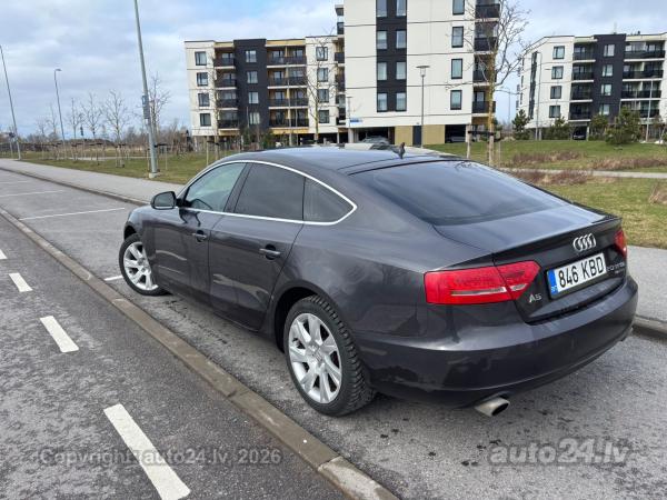 Grey Audi A5 2011 in Tallinn, with an engine capacity of 2.00 L and mileage of 224 thousand km for 5900 €, photo 3 on AUTOMOTO.COM.LV