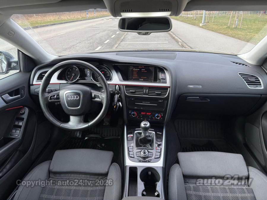 Grey Audi A5 2011 in Tallinn, with an engine capacity of 2.00 L and mileage of 224 thousand km for 5900 €, photo 13 on AUTOMOTO.COM.LV
