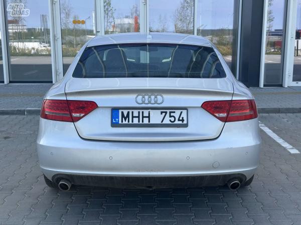 Grey Audi A5 2011 in Vilnius, with an engine capacity of 2.70 L and mileage of 363 thousand km for 5200 €, photo 5 on AUTOMOTO.COM.LV