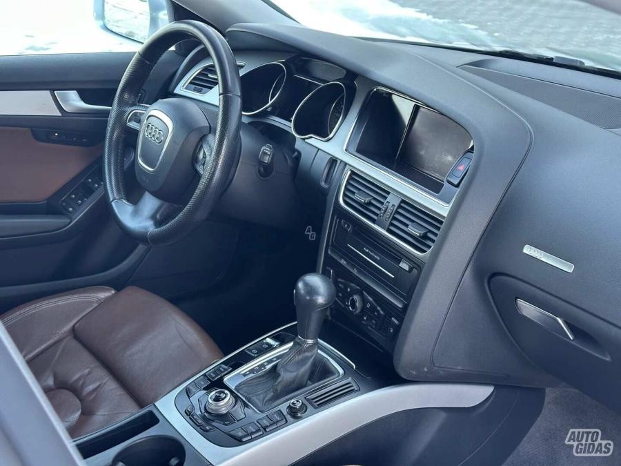 Pelēks Audi A5 2011 Viļņa, ar dzinēja tilpumu 2.70 L un nobraukumu 363 tūkst. km par 5200 €, foto 15 vietnē AUTOMOTO.COM.LV