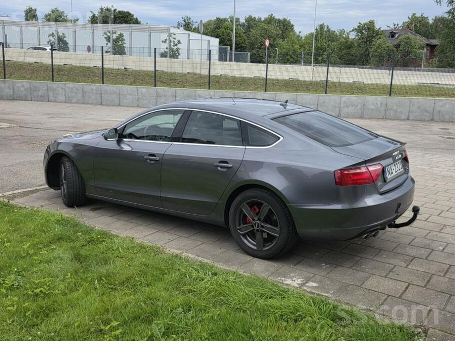 Pelēks Audi A5 2011 Rīga, ar dzinēja tilpumu 2.00 L un nobraukumu 304 tūkst. km par 6550 €, foto 5 vietnē AUTOMOTO.COM.LV