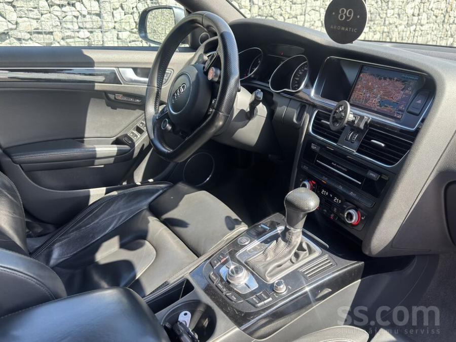 Pelēks Audi A5 2011 Rēzekne, ar dzinēja tilpumu 3.00 L un nobraukumu 227 tūkst. km par 10200 €, foto 13 vietnē AUTOMOTO.COM.LV