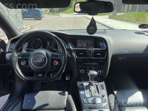 Pelēks Audi A5 2011 Rēzekne, ar dzinēja tilpumu 3.00 L un nobraukumu 227 tūkst. km par 10200 €, foto 15 vietnē AUTOMOTO.COM.LV
