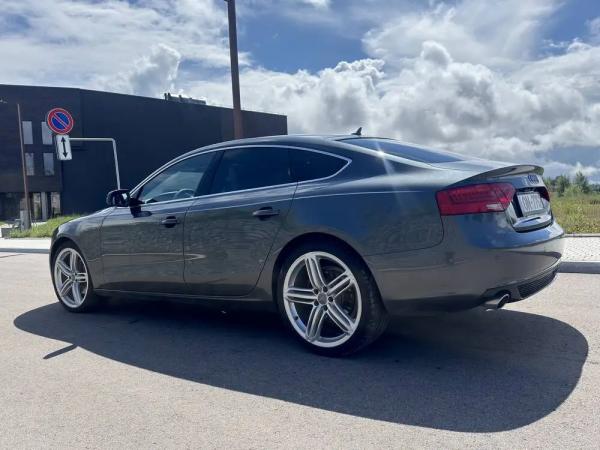 Pelēks Audi A5 2011 Rēzekne, ar dzinēja tilpumu 3.00 L un nobraukumu 227 tūkst. km par 10200 €, foto 2 vietnē AUTOMOTO.COM.LV