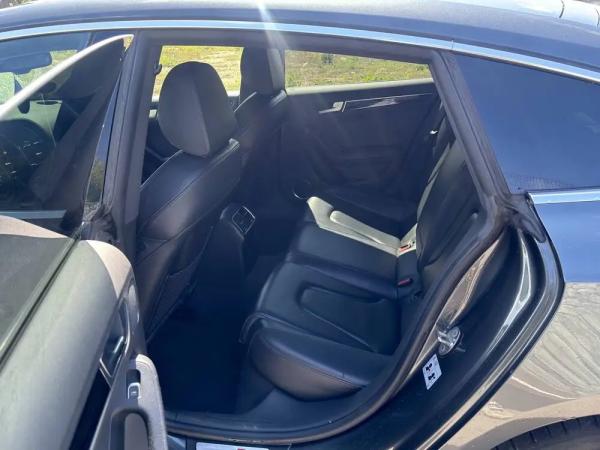 Pelēks Audi A5 2011 Rēzekne, ar dzinēja tilpumu 3.00 L un nobraukumu 227 tūkst. km par 10200 €, foto 9 vietnē AUTOMOTO.COM.LV