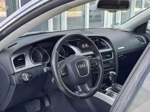 Grey Audi A5 2011 in Vilnius, with an engine capacity of 2.70 L and mileage of 363 thousand km for 4700 €, photo 8 on AUTOMOTO.COM.LV