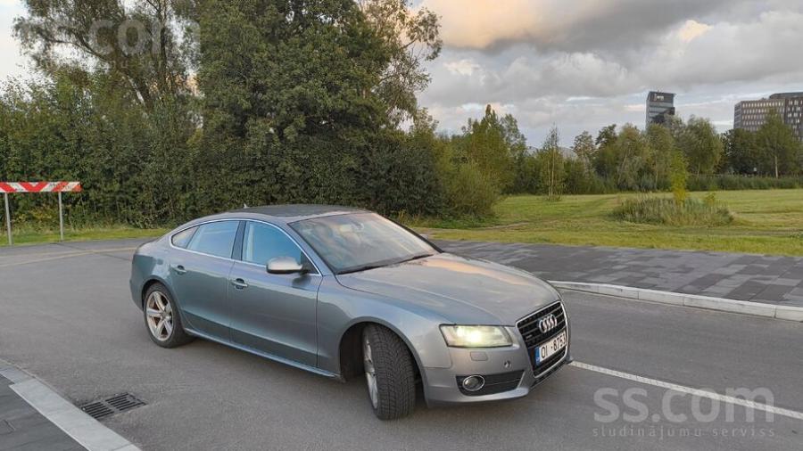 Pelēks Audi A5 2011 Rīga, ar dzinēja tilpumu 3.00 L un nobraukumu 303 tūkst. km par 9000 €, foto 6 vietnē AUTOMOTO.COM.LV