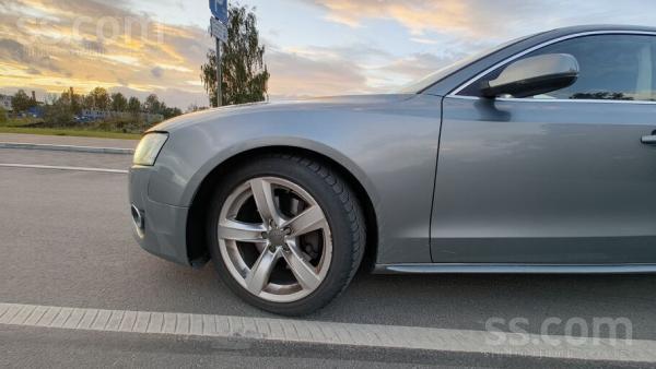 Pelēks Audi A5 2011 Rīga, ar dzinēja tilpumu 3.00 L un nobraukumu 303 tūkst. km par 9000 €, foto 9 vietnē AUTOMOTO.COM.LV