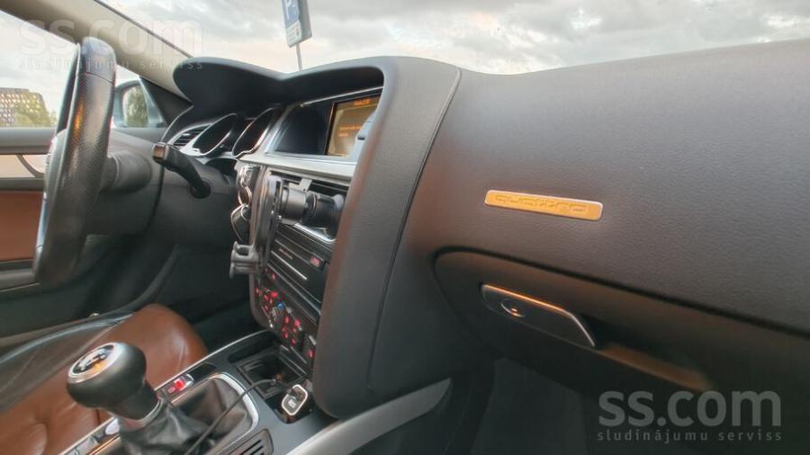 Pelēks Audi A5 2011 Rīga, ar dzinēja tilpumu 3.00 L un nobraukumu 303 tūkst. km par 9000 €, foto 24 vietnē AUTOMOTO.COM.LV