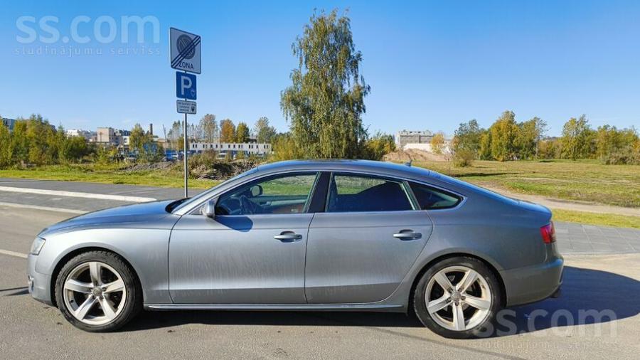 Grey Audi A5 2011 in Riga, with an engine capacity of 3.00 L and mileage of 303 thousand km for 8400 €, photo 1 on AUTOMOTO.COM.LV